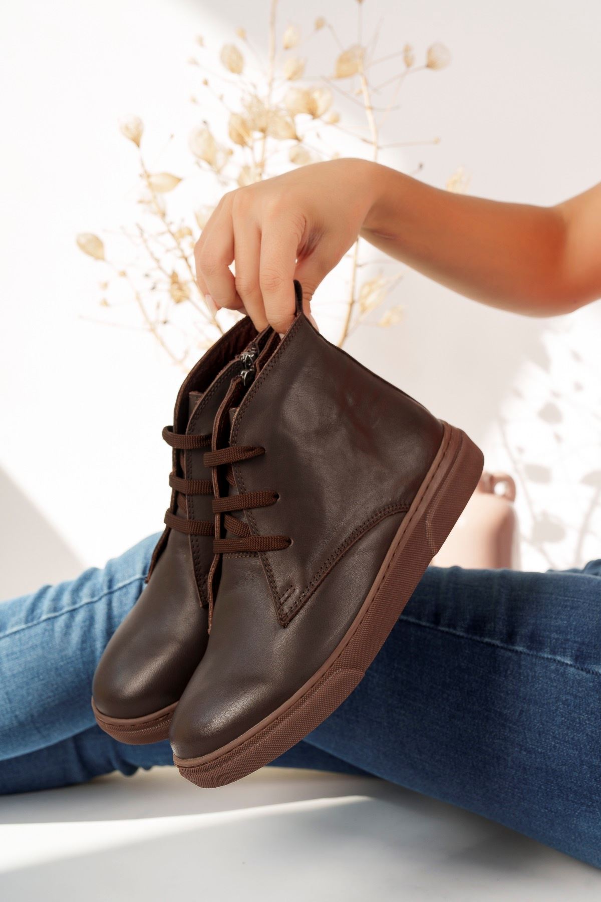 KADIN HAKİKİ DERİ KAHVERENGİ SPOR BOT